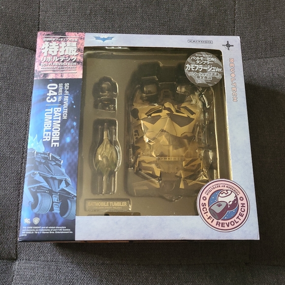 Kaiyodo Revoltech | Toys | Kaiyodo Revoltech Series 43 Batmobile ...